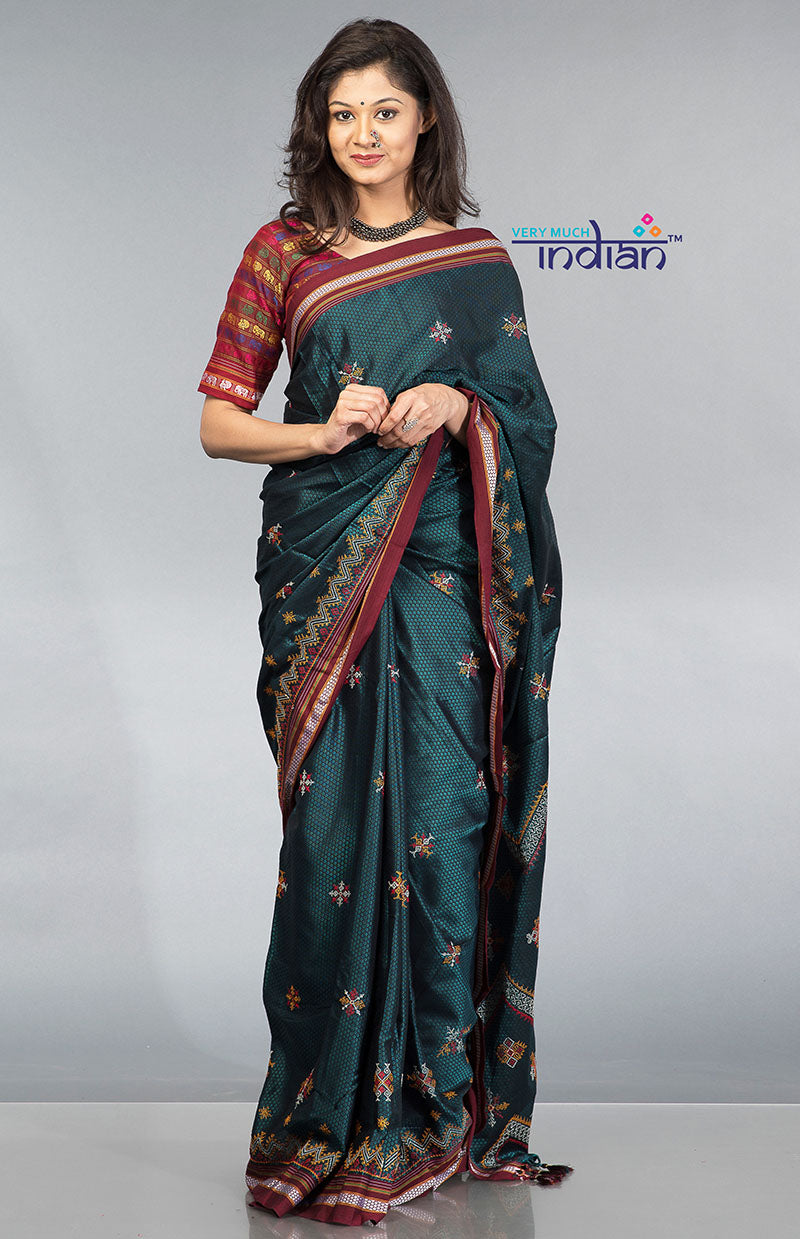 Buy Authentic Khun - Handwoven Peacock Green Saree with Kashida work ...